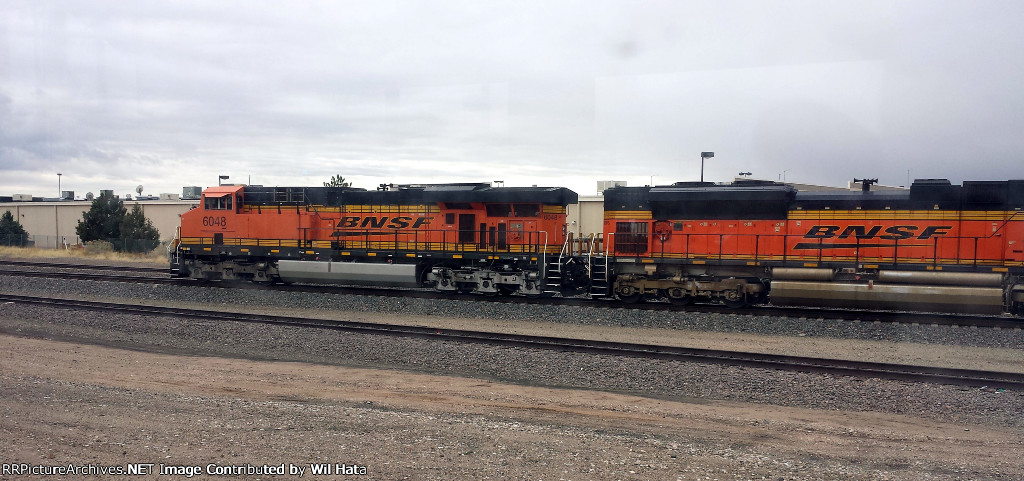 BNSF ES44AC 6048